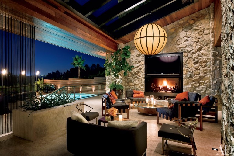 Meet Jennifer Aniston Mid-Century Modern Living Room in Beverly Hills