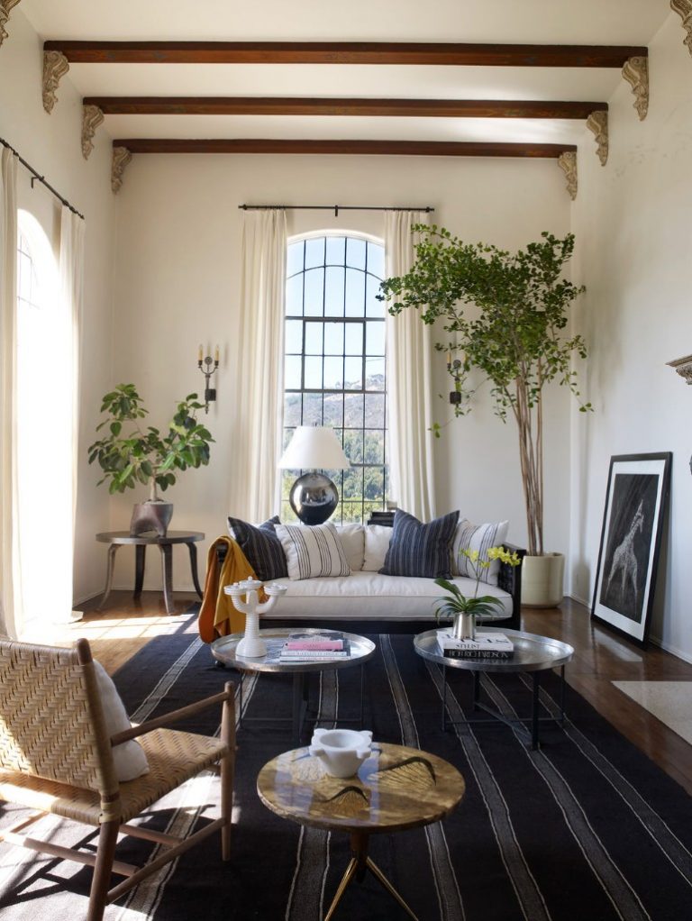 How to Style a Coffee Table in Your Living Room Decor