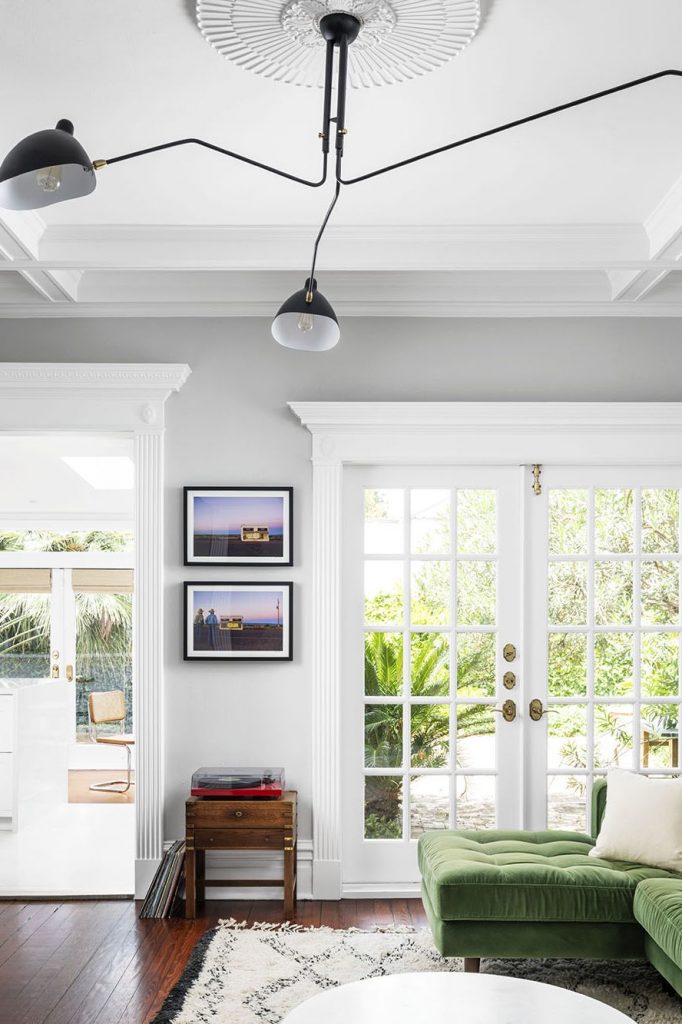 11 Feng Shui Living Room Tips to Create a Balanced Space